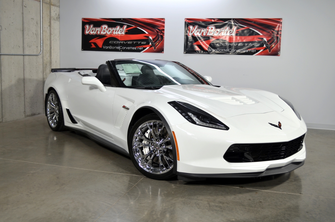 C5005 2016 Corvette Z06 Convertible Arctic White - Van Bortel Corvette