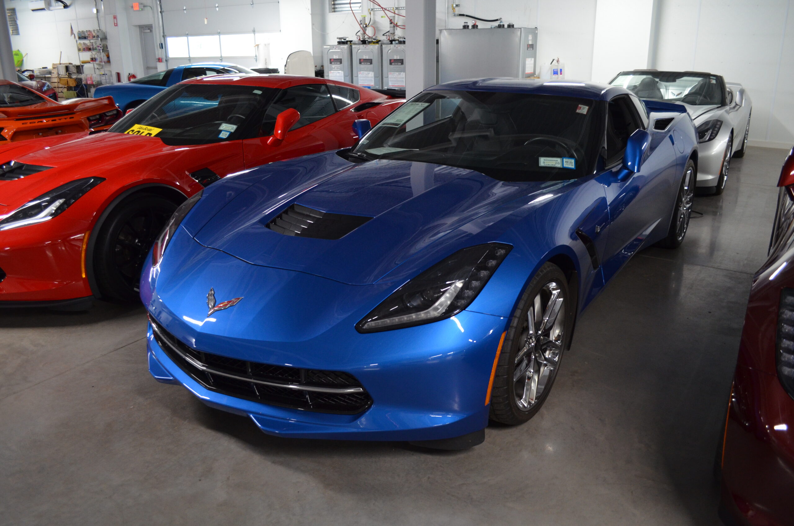 V11692A 2014 Corvette Stingray Z51 Coupe Laguna Blue - Van Bortel Corvette