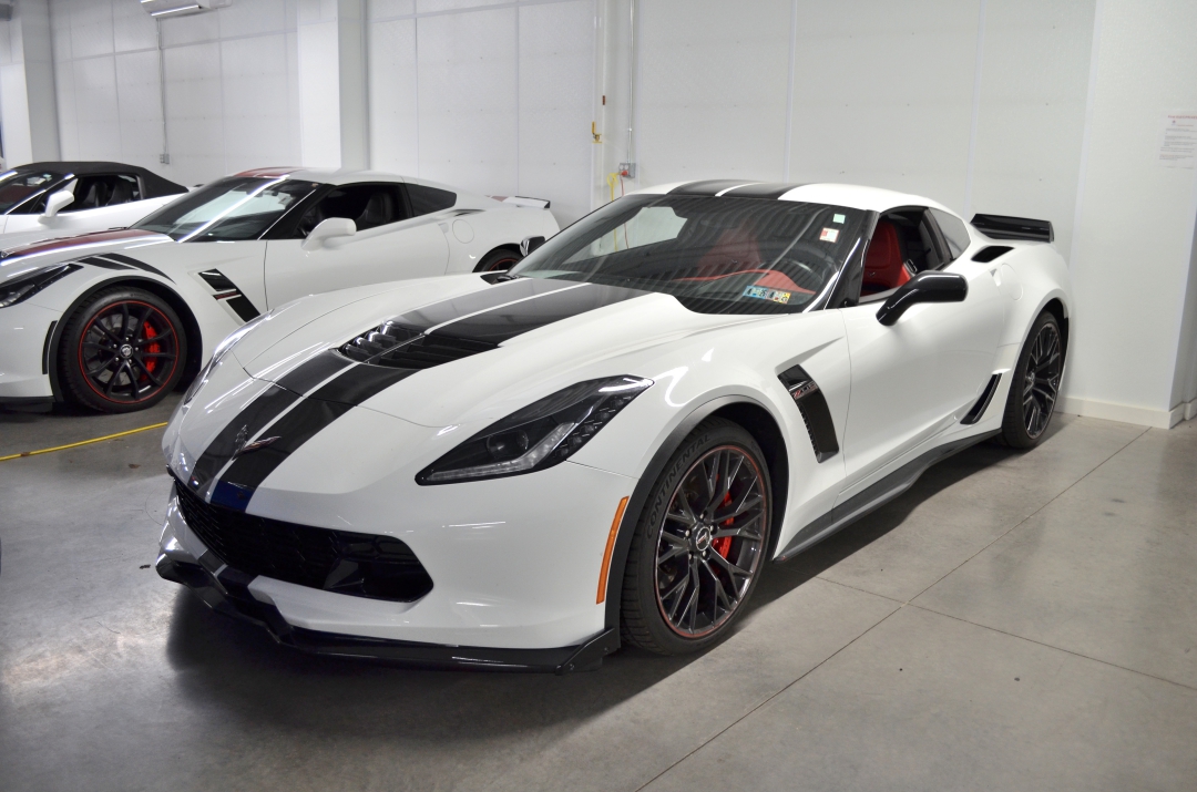C5178 2019 Corvette Z06 Coupe Arctic White - Van Bortel Corvette