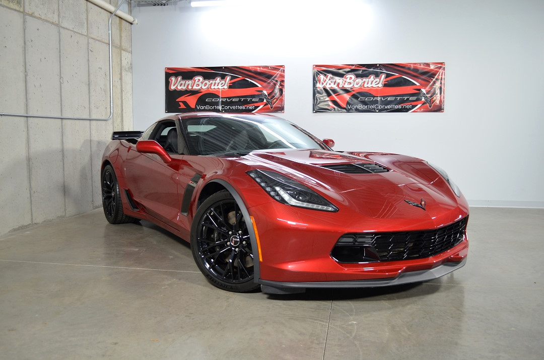 C5139A 2015 Corvette Z06 Coupe Crystal Red Metallic - Van Bortel Corvette